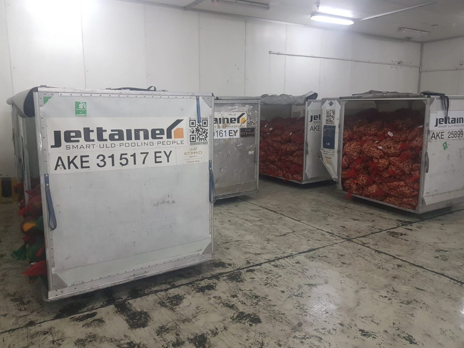 Chartered Cargo Flights Bring Fresh Food Supplies to UAE - UAE Vartha ...